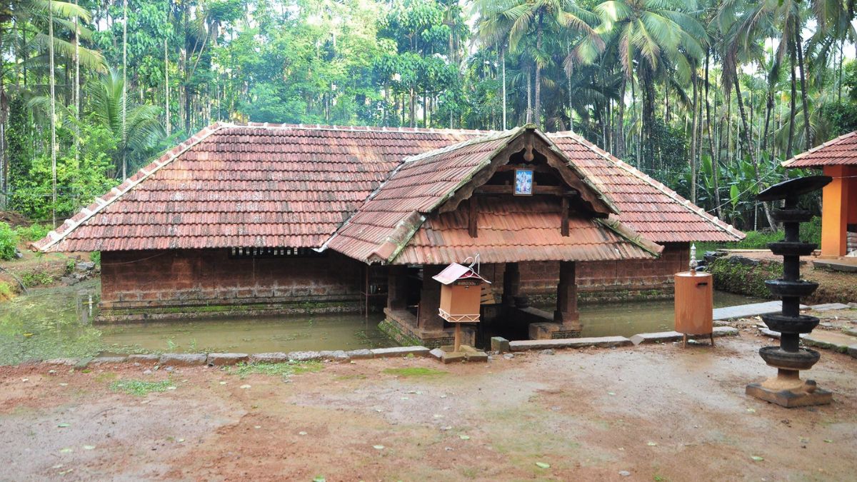 Ardhanareeswara Temple in Kerala is Surrounded by Water Throughout the ...